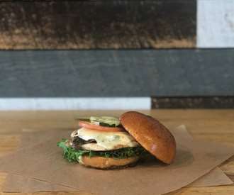 Shelburne, Vermont Restaurant | Photos | Archie's Grill